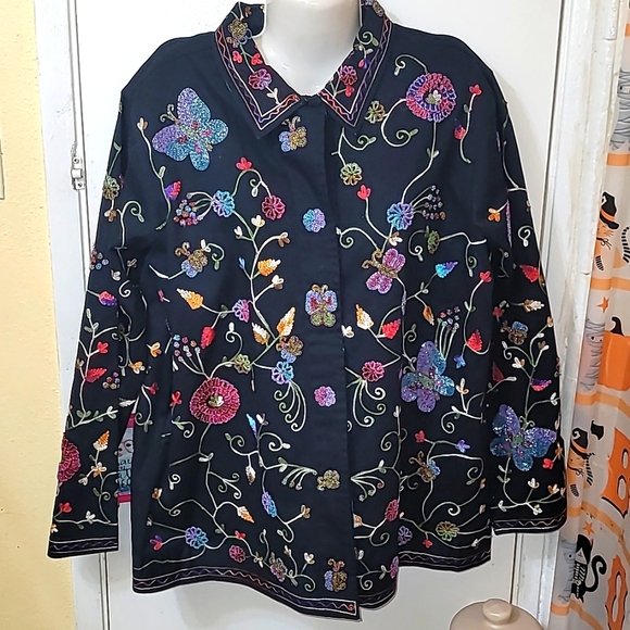 The Quacker Factory | Tops | The Quacker Factory Button Top Embroidered ...